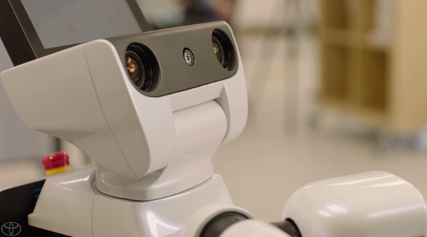 Toyota испытала робота-помощника HSR в США